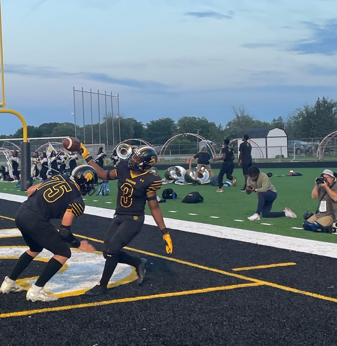 Spartans Defeat Leo, Roll to Undefeated Start – The Spartan Star
